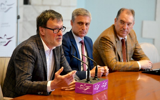 Pablo Doménech llena el Palacio de Saldañuela en un encuentro con ...