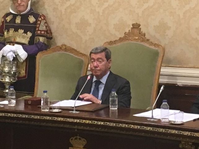 César Rico recoge el bastón de mando como presidente de la Diputación ...