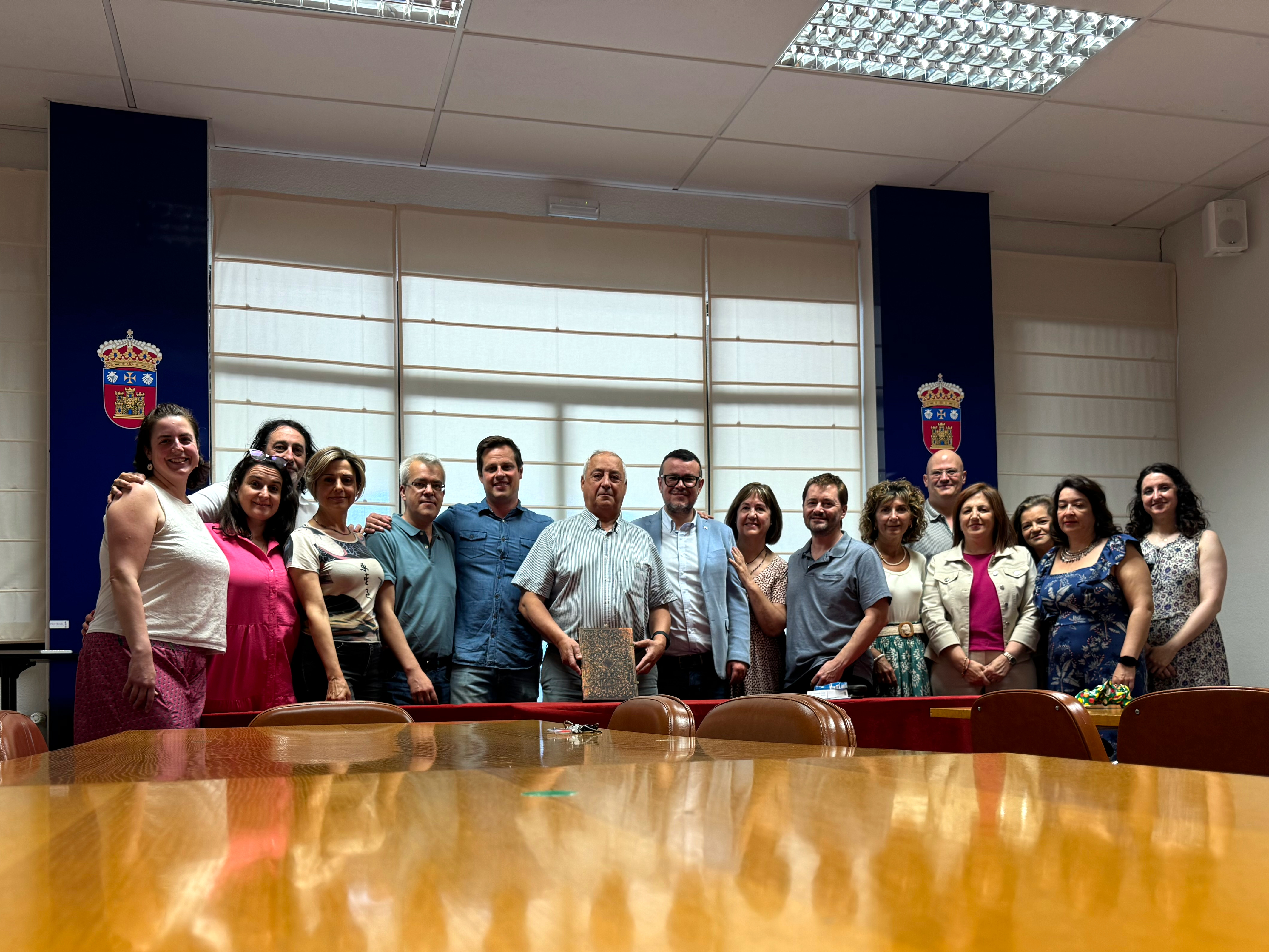 Actualidad Burgos: Jesús Meneses, homenajeado en su jubilación por su ...